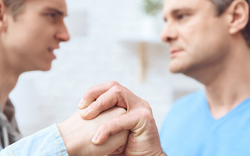 Aggressionen bei Jugendlichen: Ursachen und Tipps für Eltern